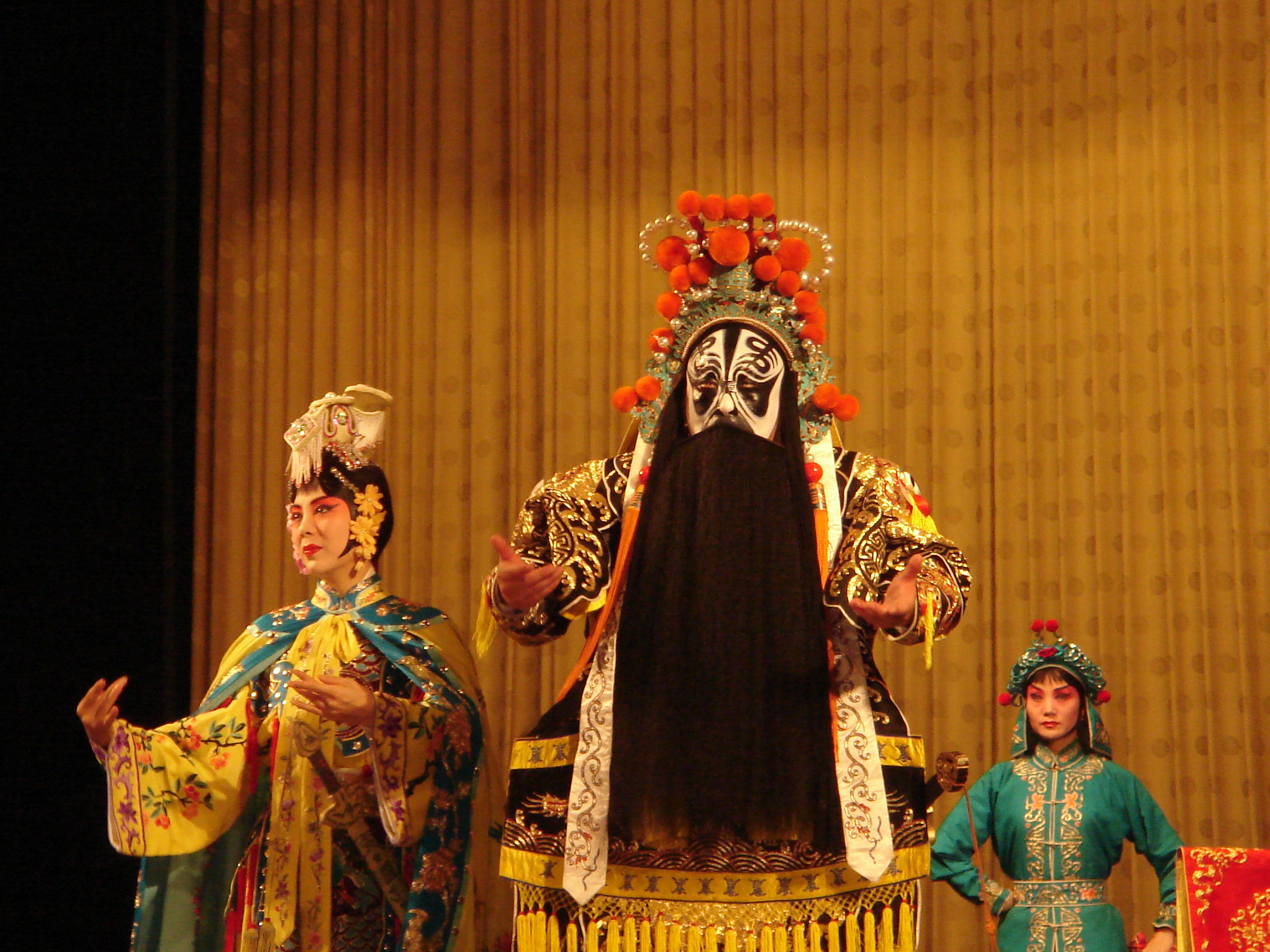 Beijing's Best Peking Opera Playhouses - La Vie Zine