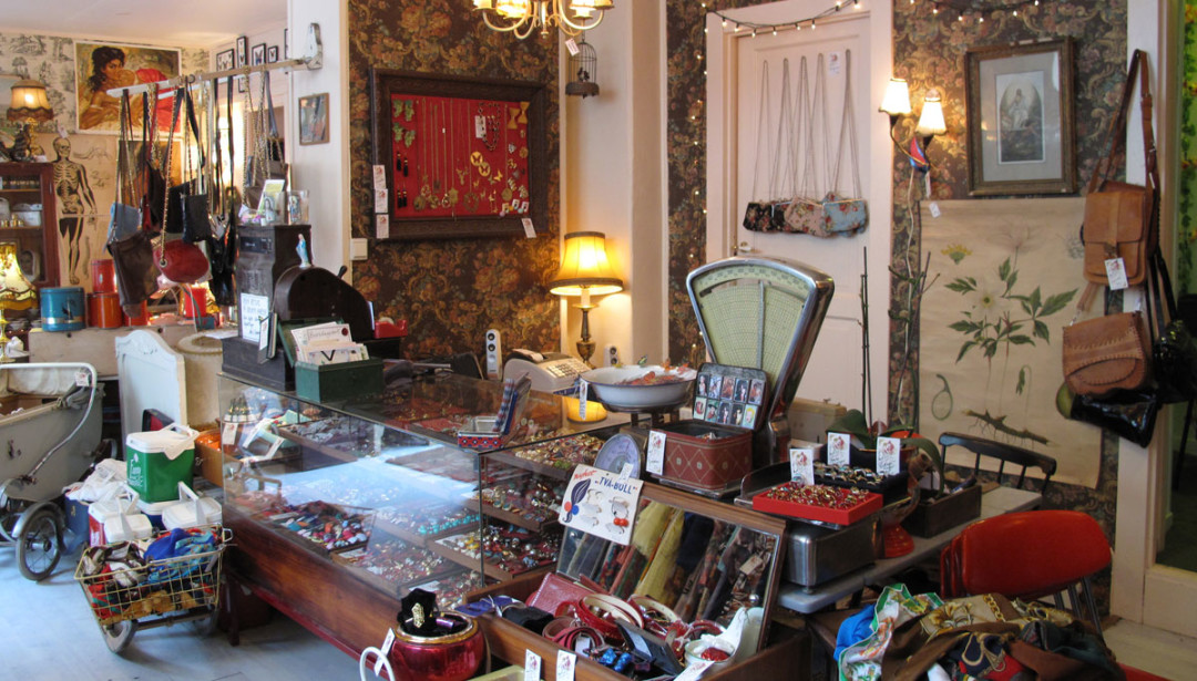 Shanghai's Best Secondhand Shops - La Vie Zine