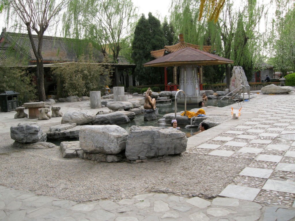 Top 10 Hot Springs in China - La Vie Zine