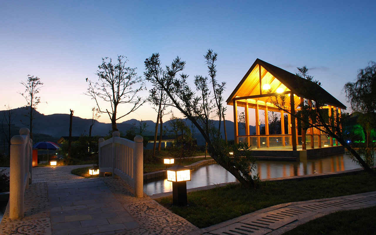 Top 10 Hot Springs in China - La Vie Zine