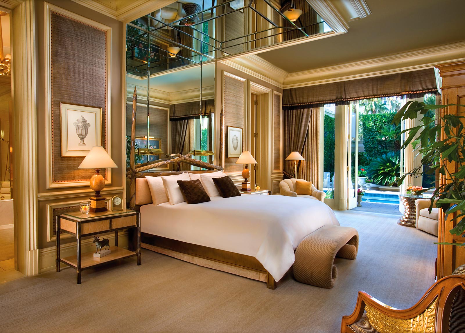 9 Amazing Hotels Around the World with Museum Quality Art Collections ...