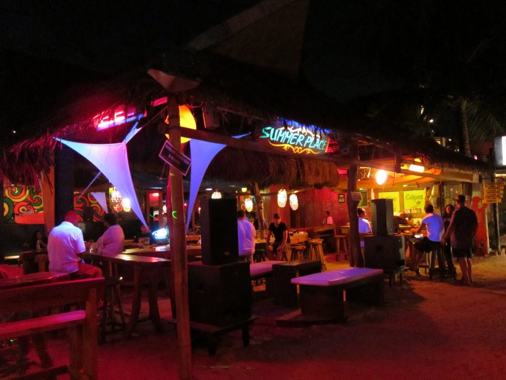 Guide to Boracay, Philippines - La Vie Zine