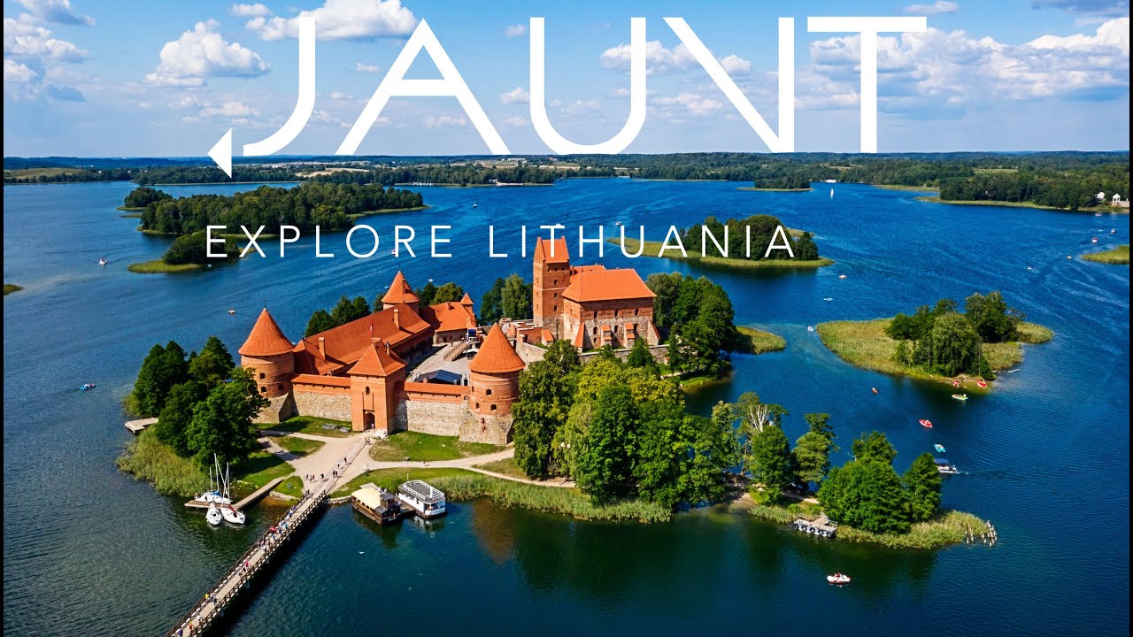 Explore Trakai Castle | Trakų pilis | Jaunt Lithuania - La Vie Zine