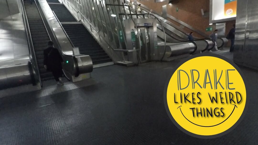 Elevator Tour: Inclined Elevator in the Paris Metro - Paris, France ...