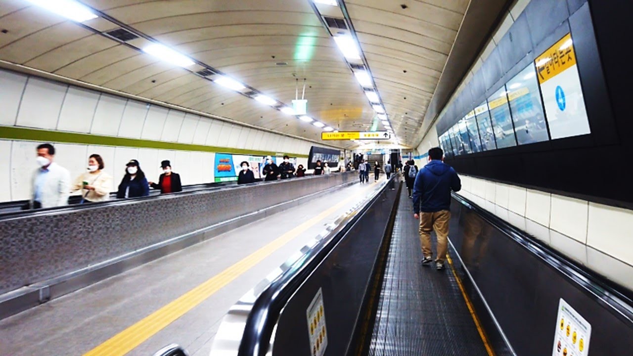 【4K】 5-0-0-2. Isu Station walk tour, Seoul, Korea [Dongjak-gu]┃이수역 걷기 ...