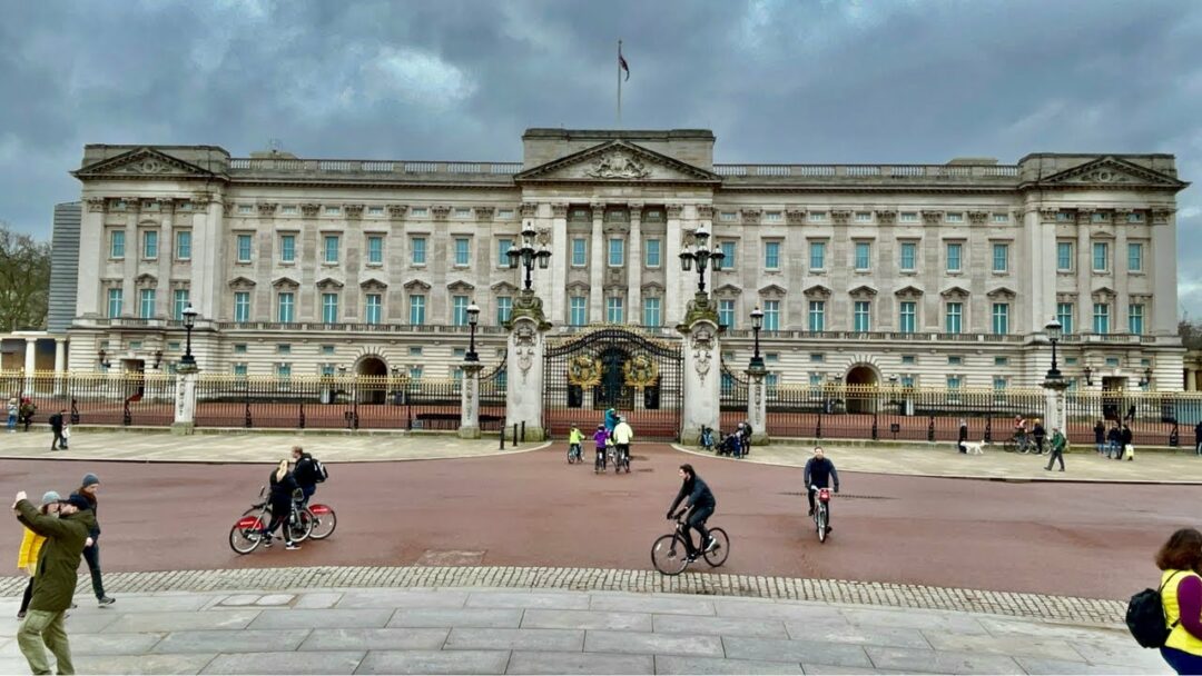 London’s Walking | Tour to Buckingham palace | 4K Walk 2021 - La Vie Zine