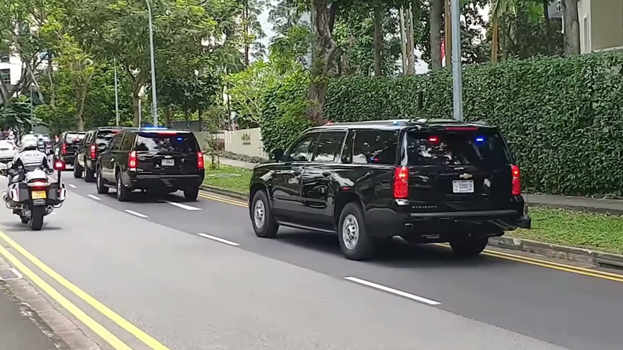 Vice President Kamala Harris Long Motorcade in Singapore Heading to ...