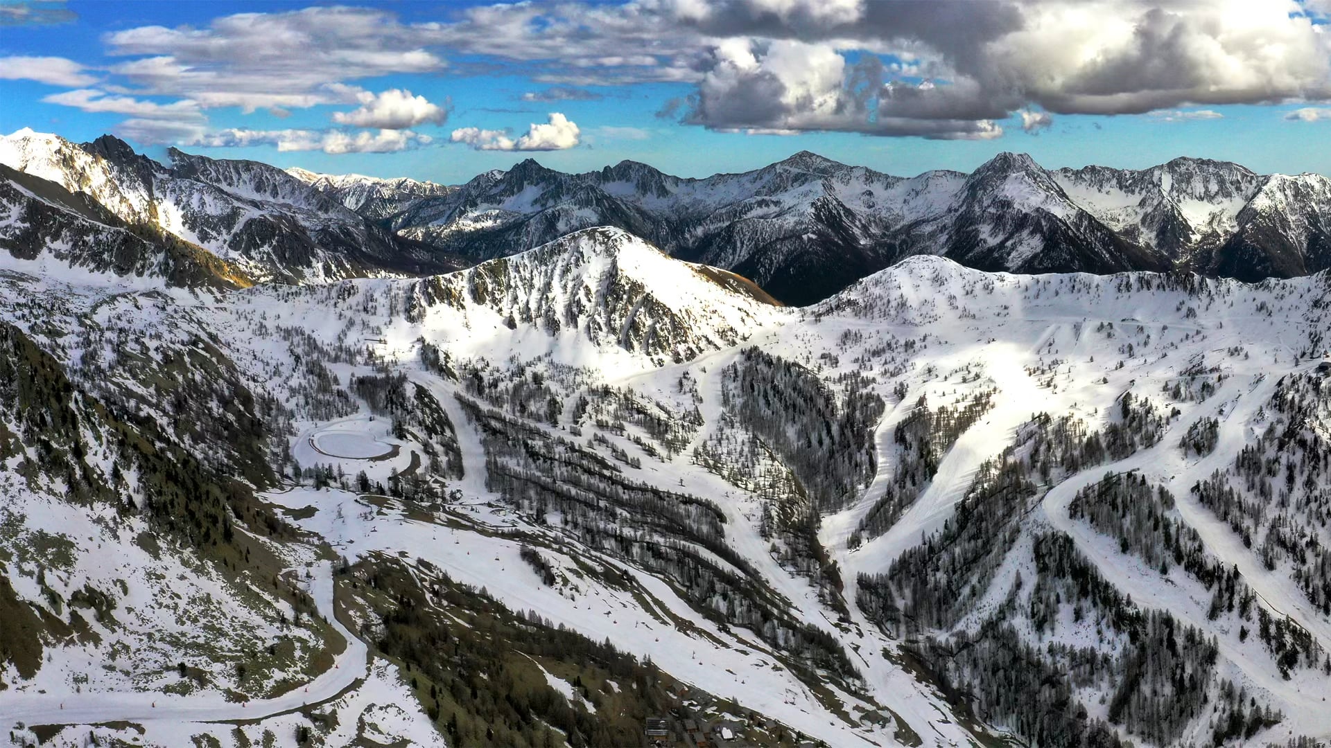 French Southern Alps, mid-April 2023. A panorama overlooking the ...