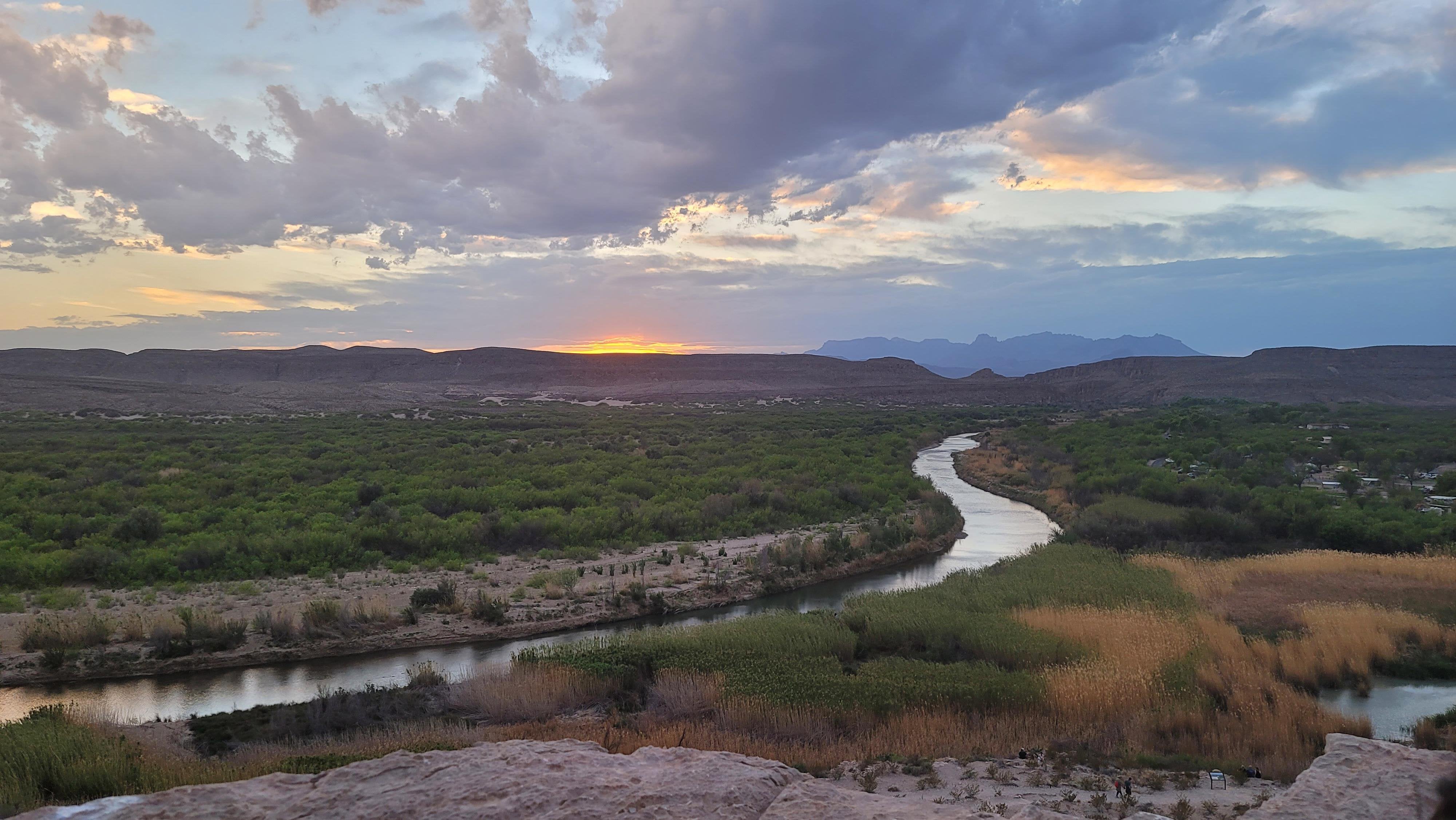 Sunset, Rio Grande Village Nature Trail, Big Bend National Park, Texas ...