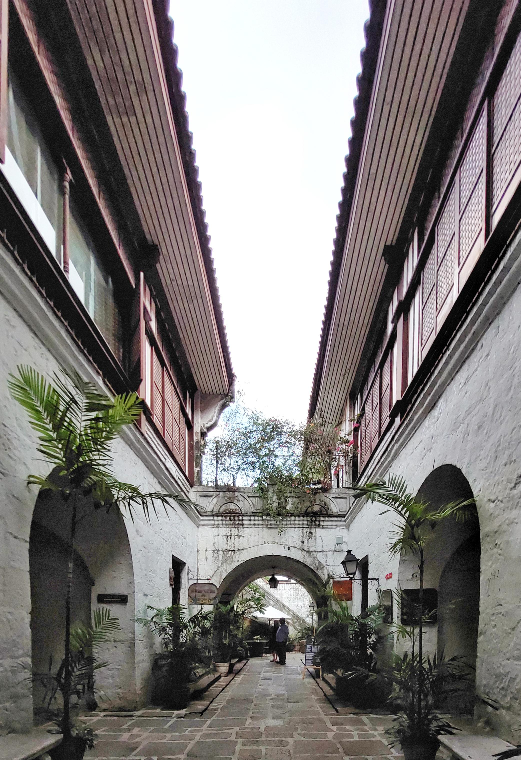 Casa Manila - a Bahay na Bato Replica, Intramuros Manila, Philippines ...