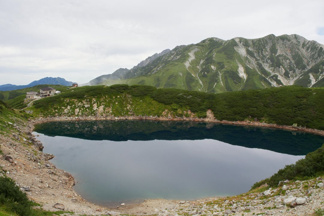 Tateyama Kurobe Alpine Route, Hida Mountains, Japan - a spectacular ...