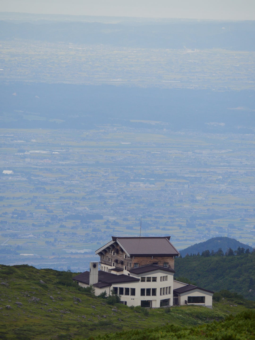 Tateyama Kurobe Alpine Route, Hida Mountains, Japan - a spectacular ...