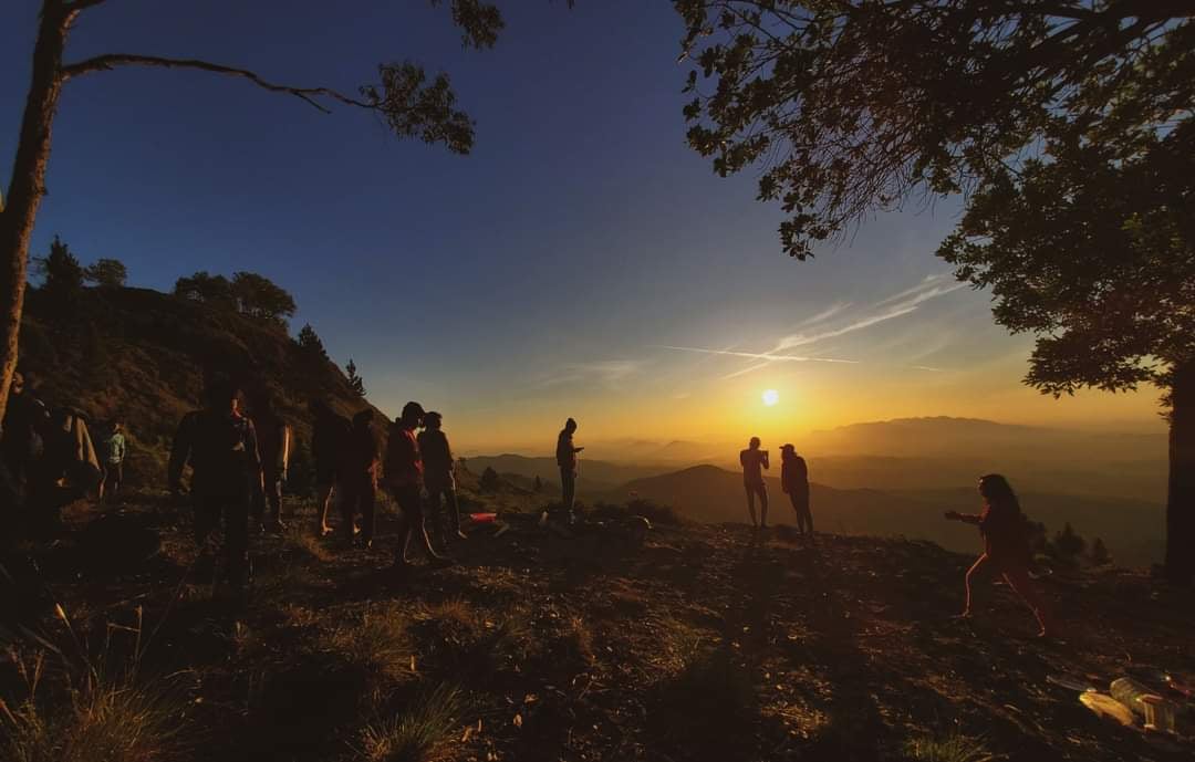 Camping at Babaragala Pathana, Namunukula, Sri Lanka - La Vie Zine