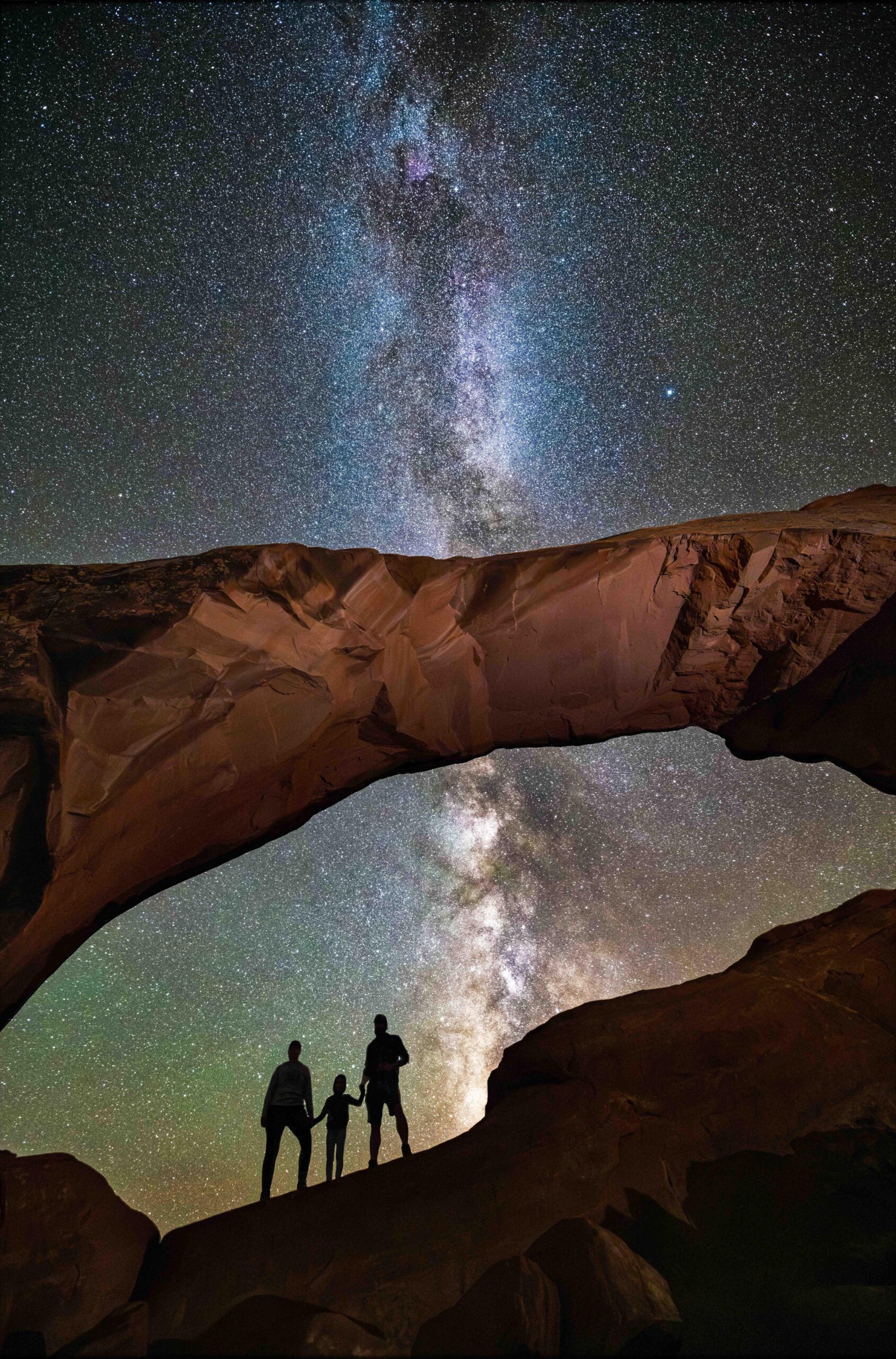 Milky Way behind Skyline Arch while camping in Arches NP, Utah - La Vie ...