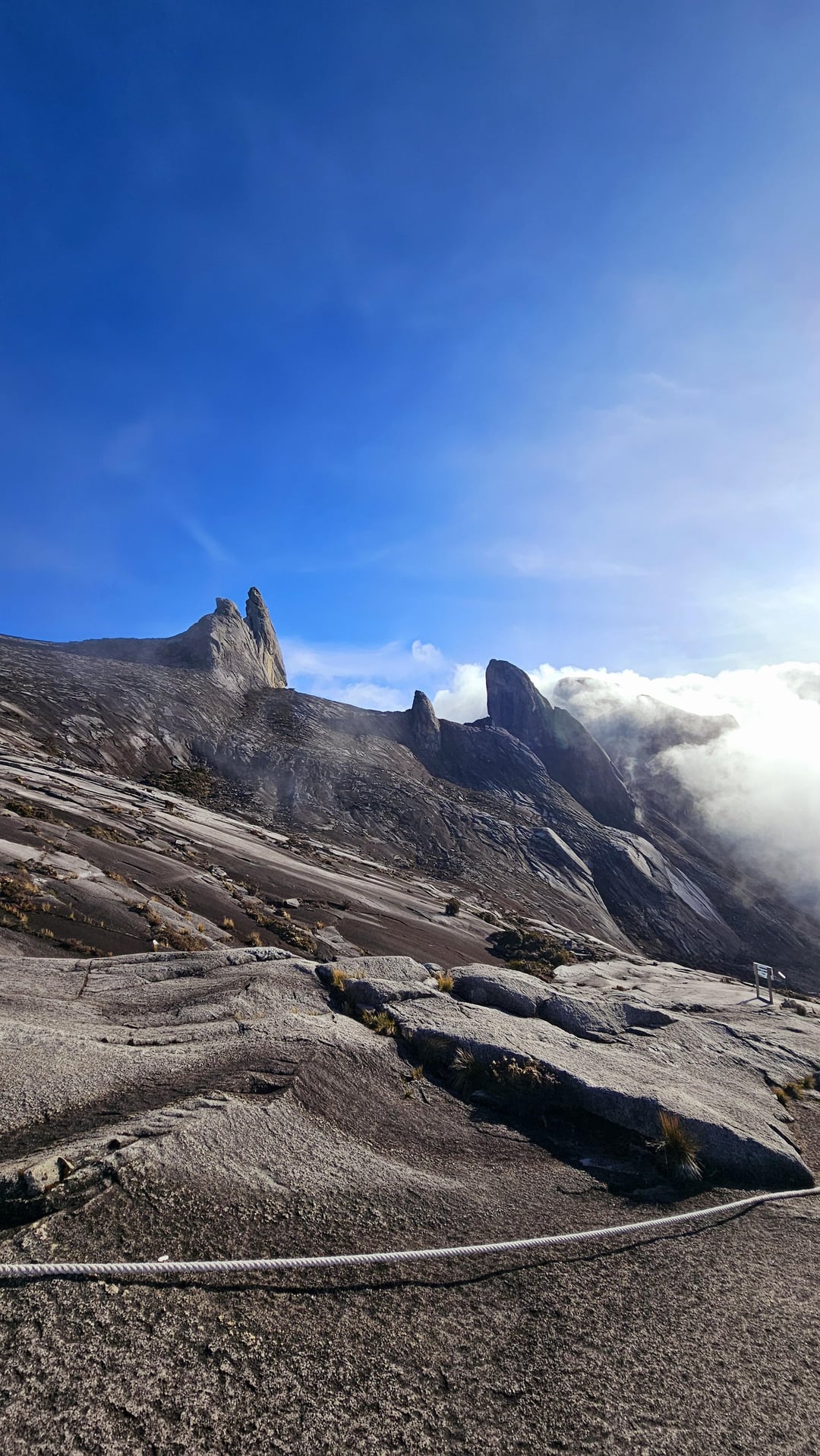 Mount Kinabalu Hiking 2025. Mountain in Malaysia 4095 meters. - La Vie Zine
